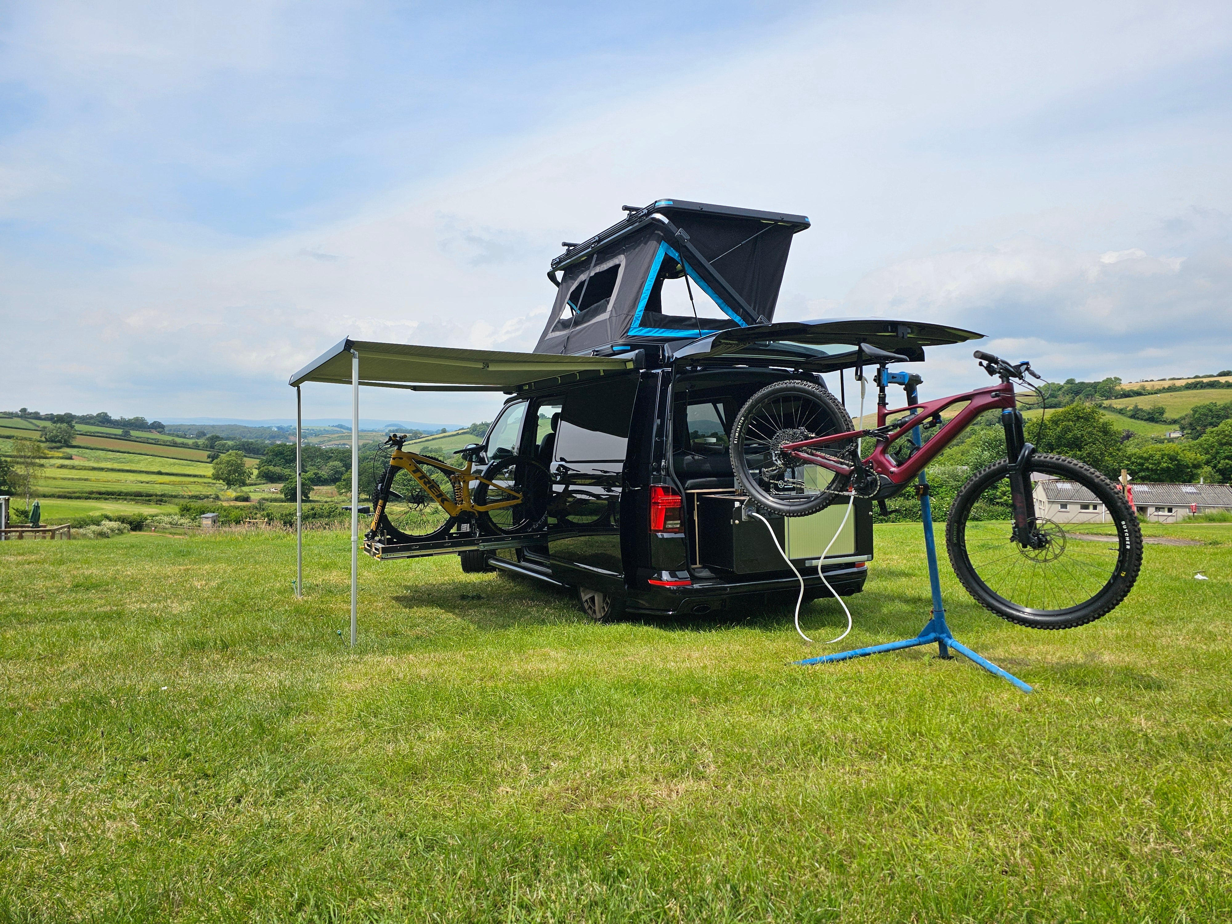 The Skypod Roof Tent Range – Slidepods shop